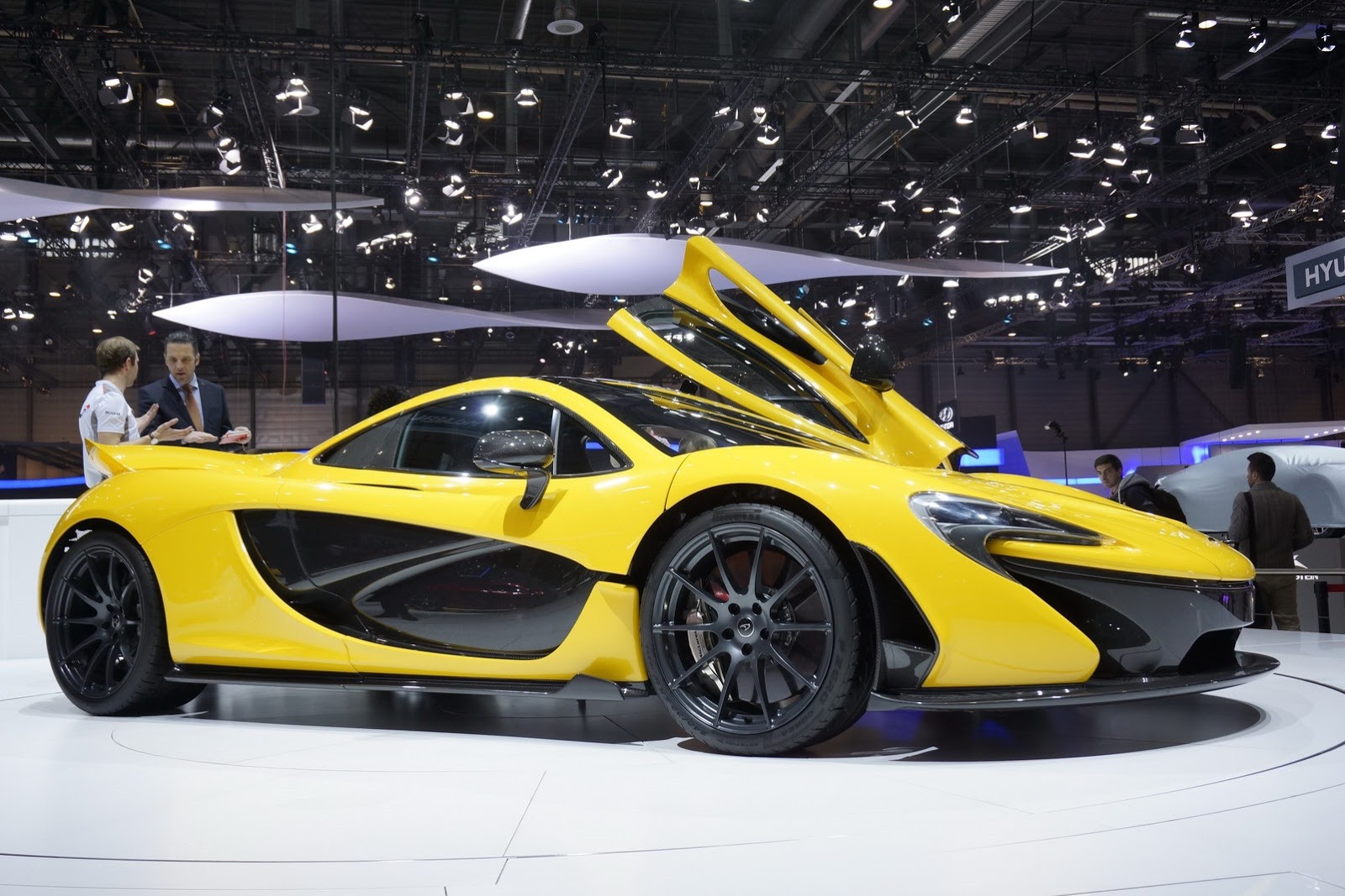 New McLaren P1 Bows and Wows at the Geneva Auto Salon | Best Cars Upg